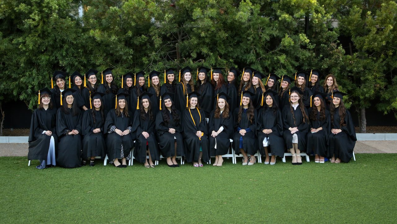 Girls Graduation Pictures 2021 – VTHS