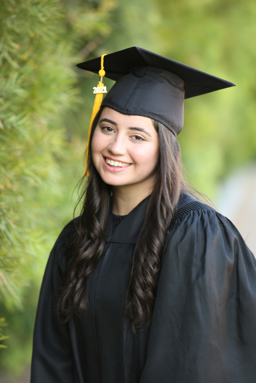 Girls Graduation Pictures 2021 – VTHS