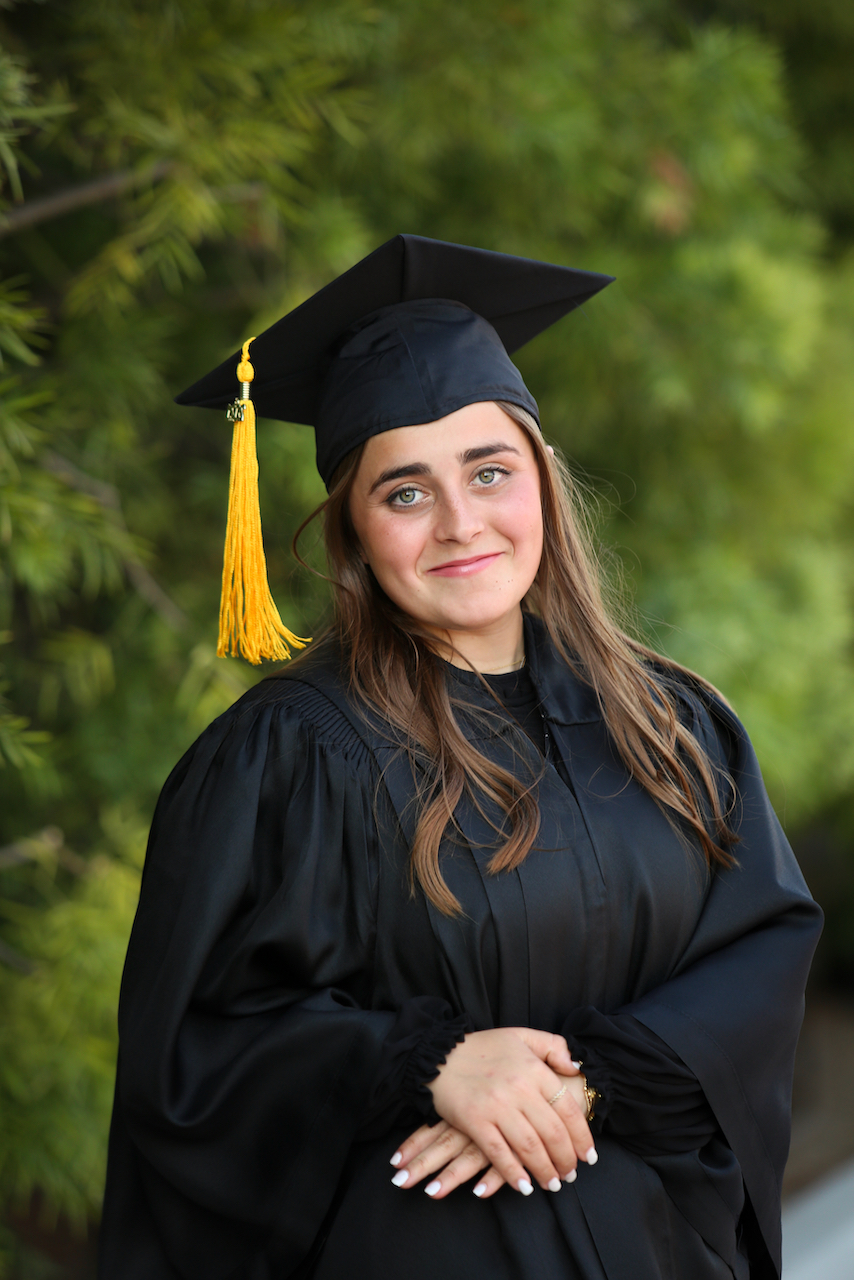 Girls Graduation Pictures 2021 – VTHS